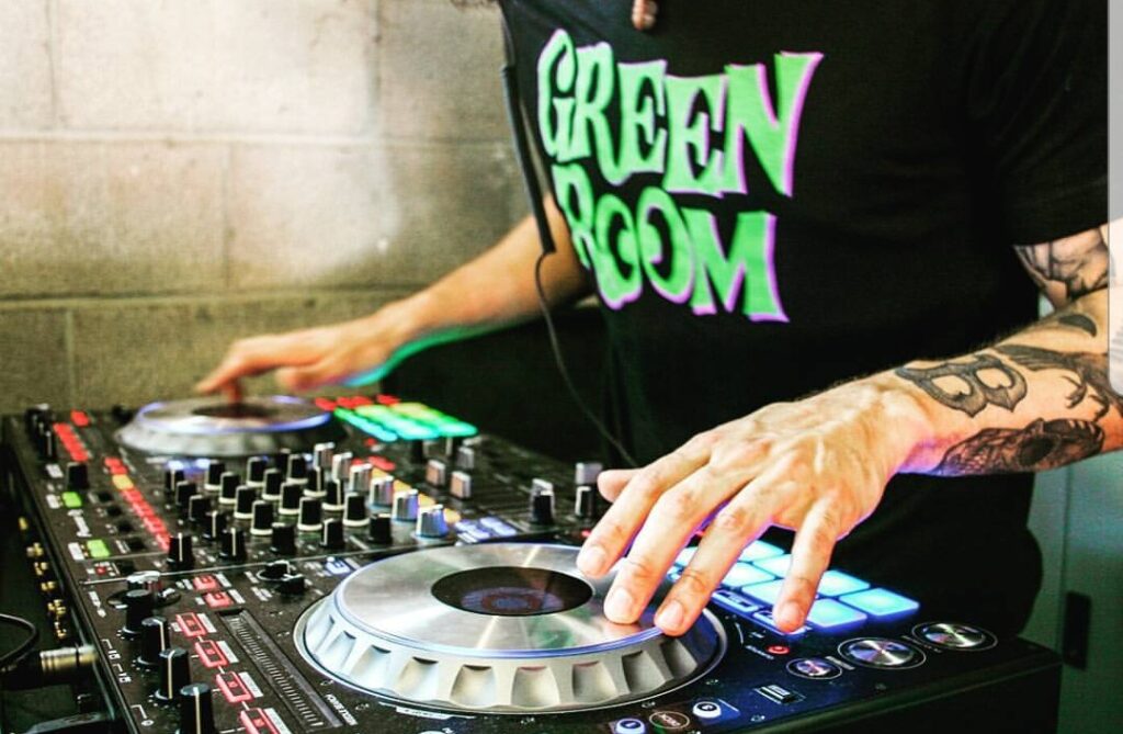 Home - Orlando Bar | Live Music | Tin Roof